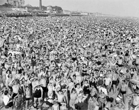 Weegee: A Lens on Life - Photogpedia