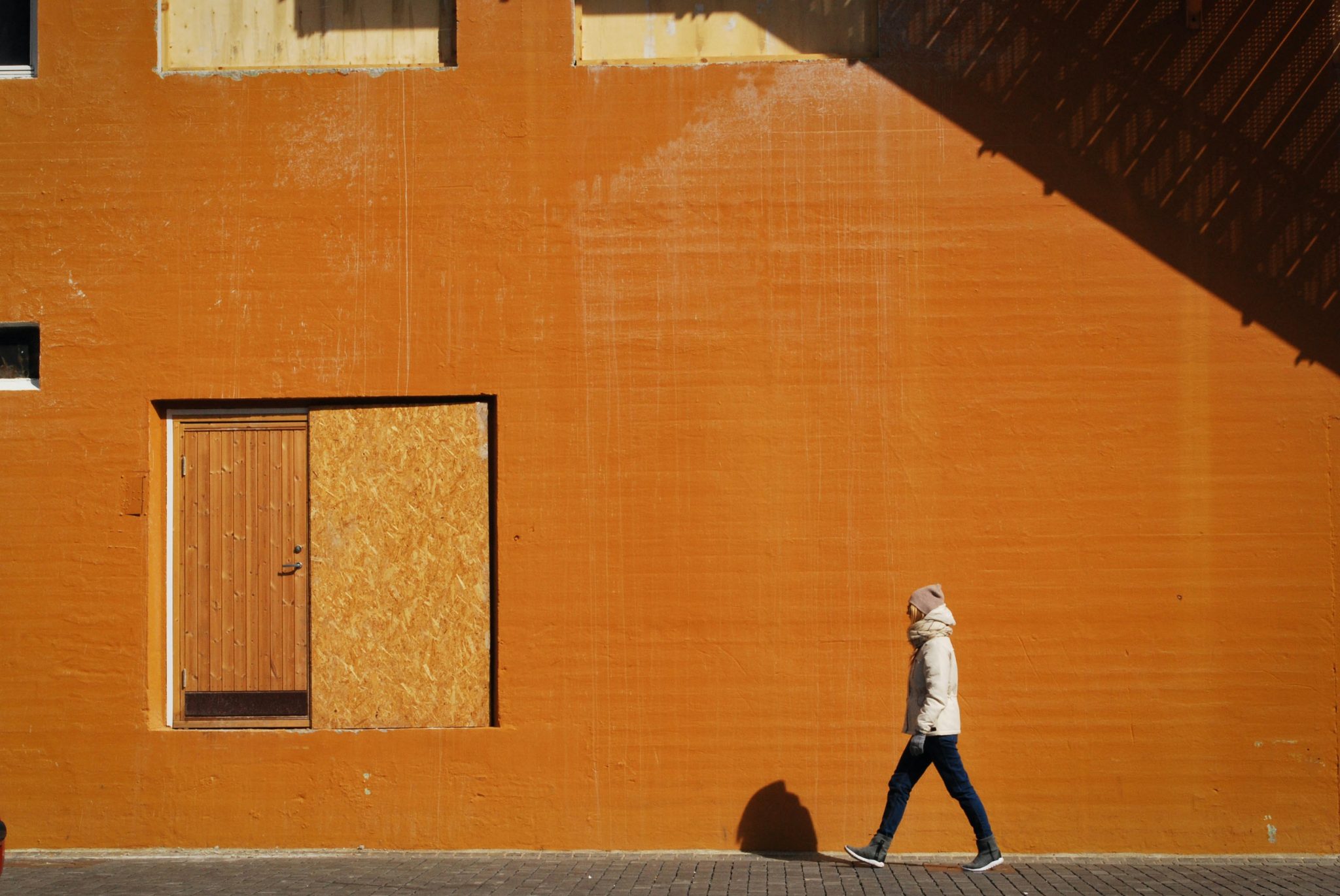 High Contrast Photography: Mastering the Art of Light and Shadow