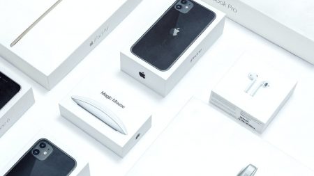 Low Light Phone Photography: The Best Settings and Pro Tips