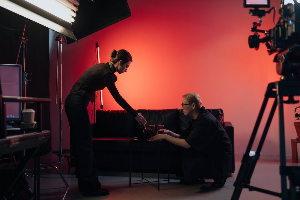 Studio Lighting: Tips on Controlled Lighting Environments - Photogpedia