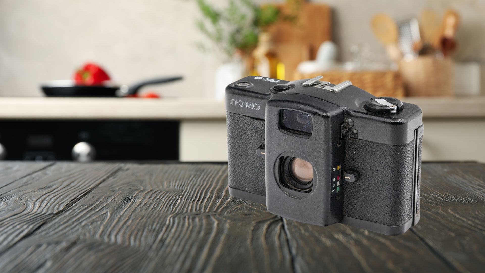 Lomography Cameras: Embracing Creativity in Photography - Photogpedia